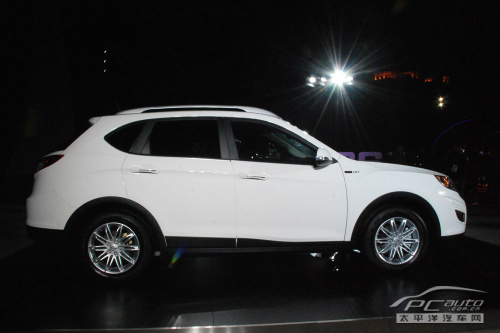 广汽传祺GS5 1.8T版上市 邢台接受预定【图】_新车入邢台_太平洋汽车网