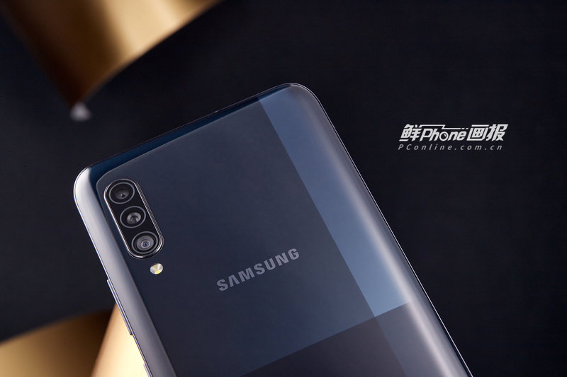 三星A90 5G图赏：极速5G 绚丽光翼_手机_太平洋科技
